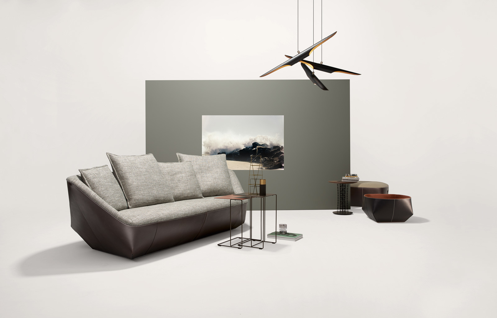 Isanka Walter Knoll Modern Upholstered Sofa Solid Wood Base For Living Room